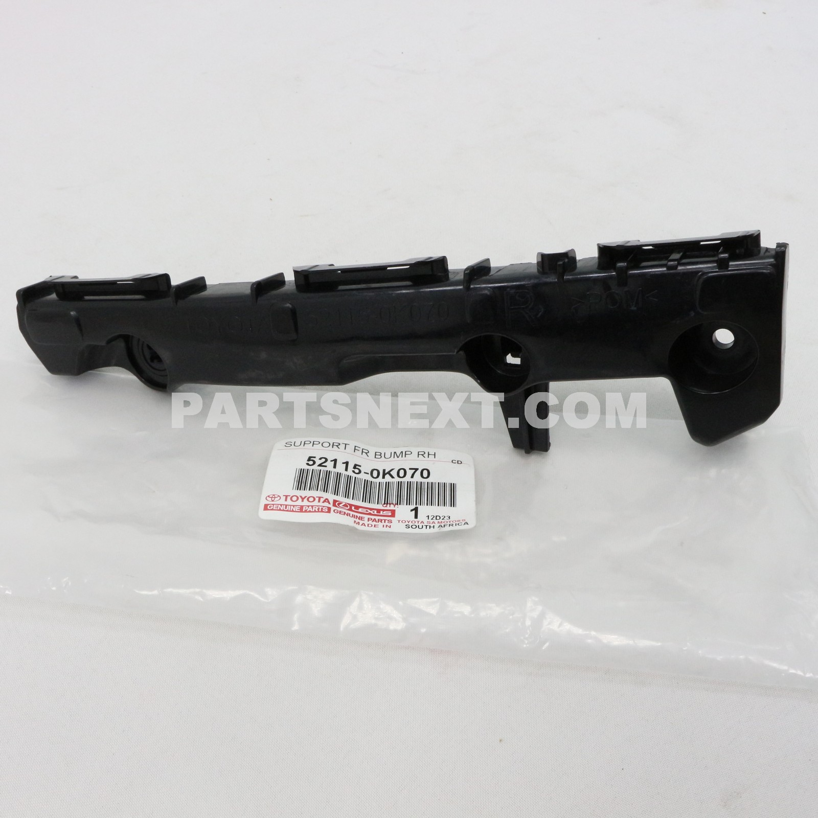 Toyota :: 52115-0K070 SUPPORT, FRONT BUMPER SIDE, RH