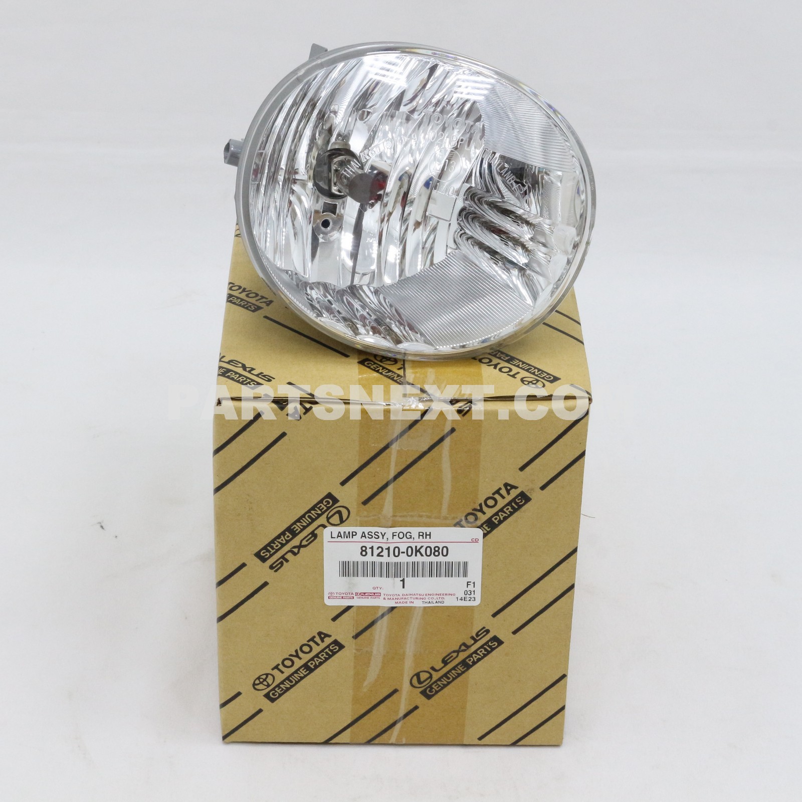 Toyota :: 81210-0K080 LAMP ASSY, FOG