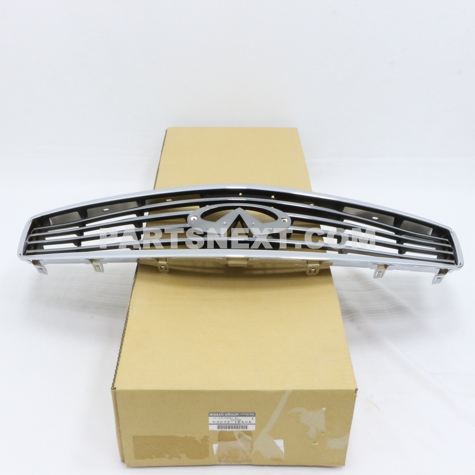 Nissan :: 62072-1BA0A GRILLE-FRONT BUMPER,CENTER