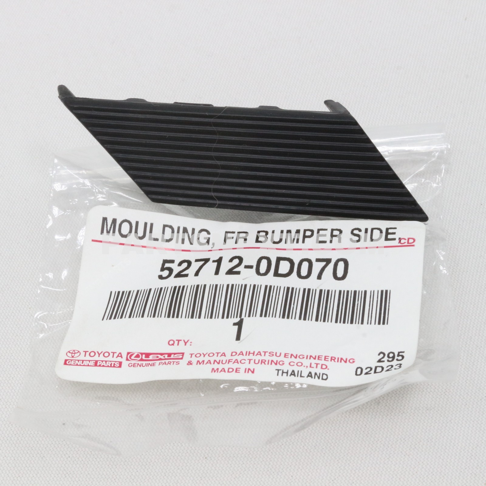 Toyota :: 52712-0D070 MOULDING, RADIATOR GRILLE, LOWER RH