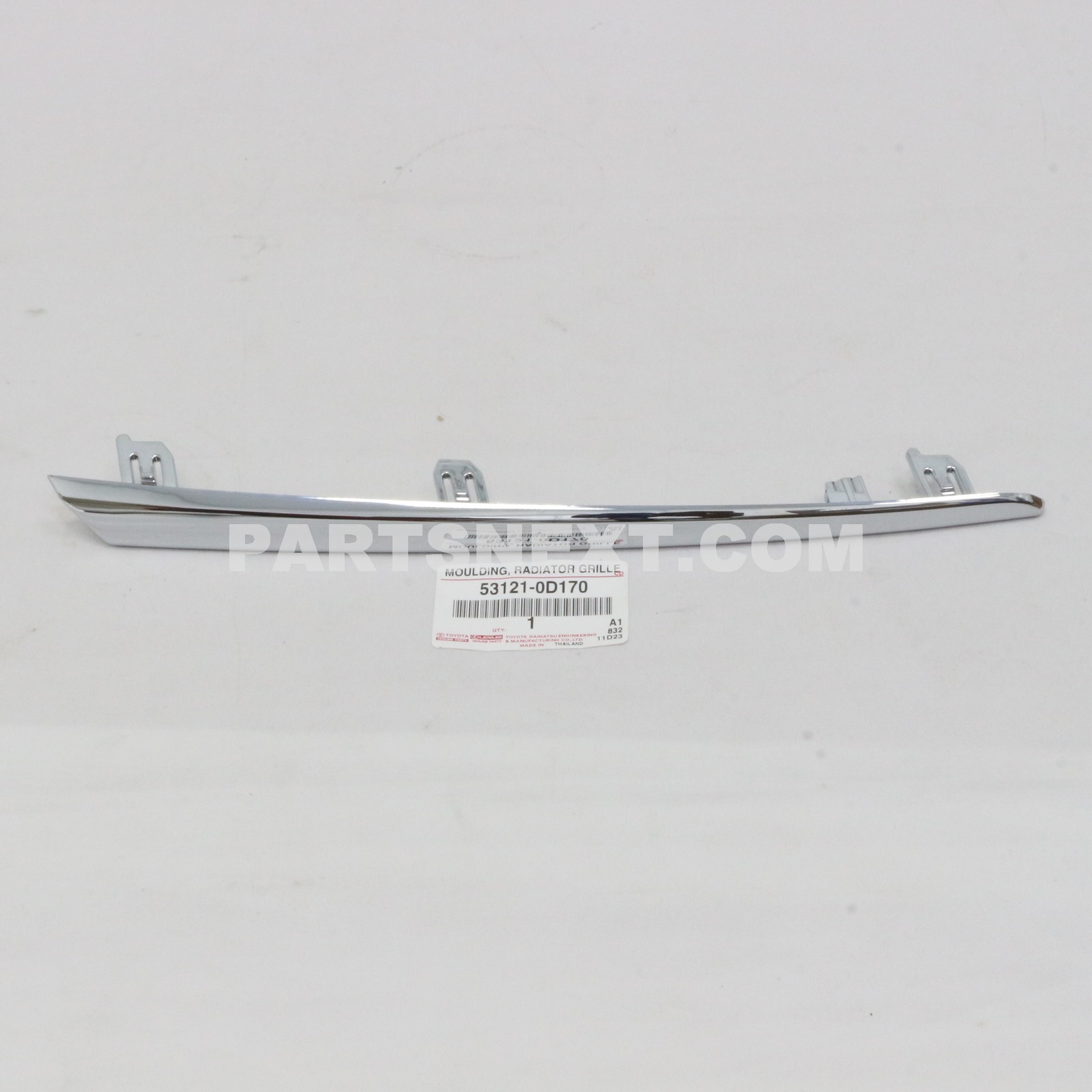 Toyota :: 53121-0D170 MOULDING, RADIATOR GRILLE, RH