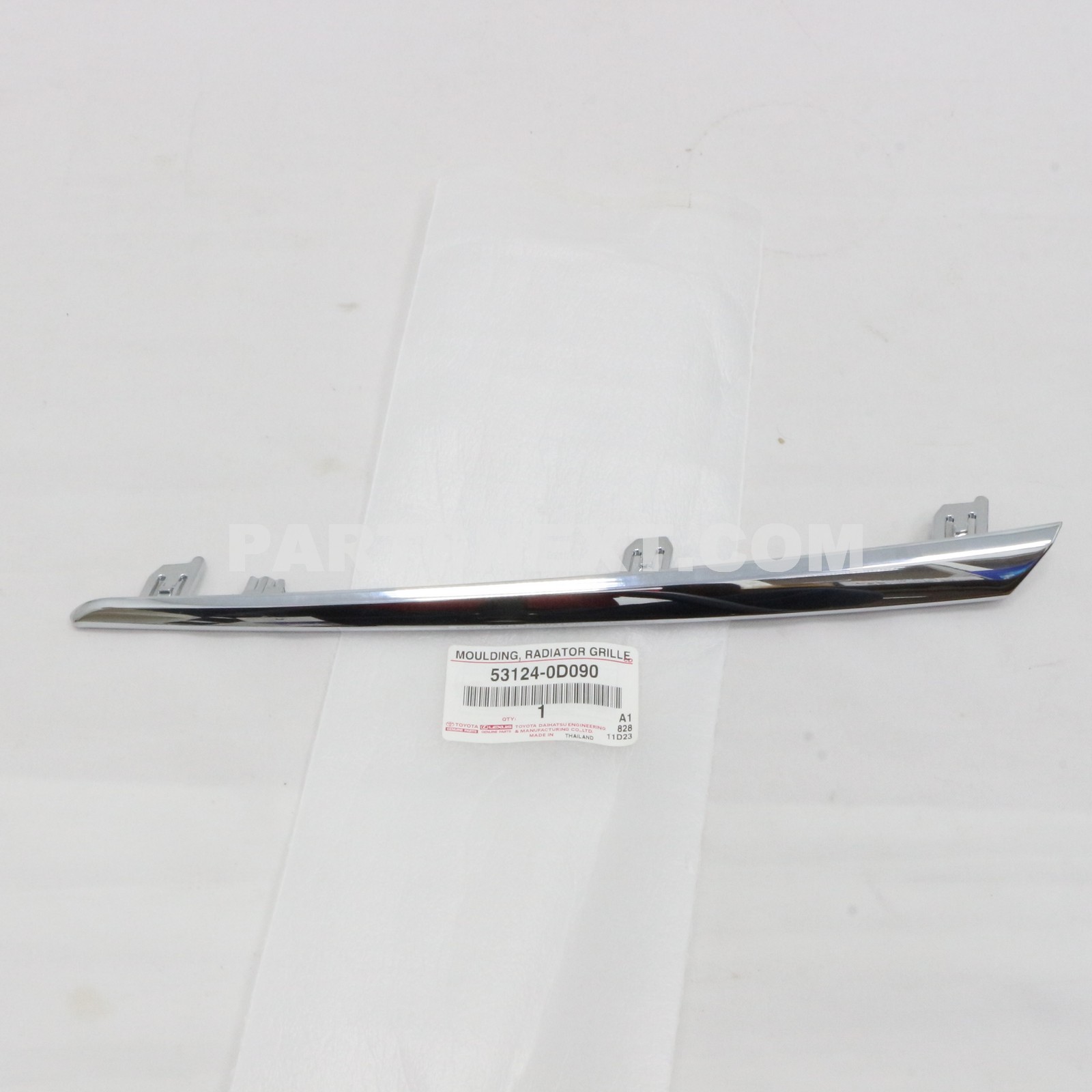 Toyota :: 53124-0D090 MOULDING, RADIATOR GRILLE, LH