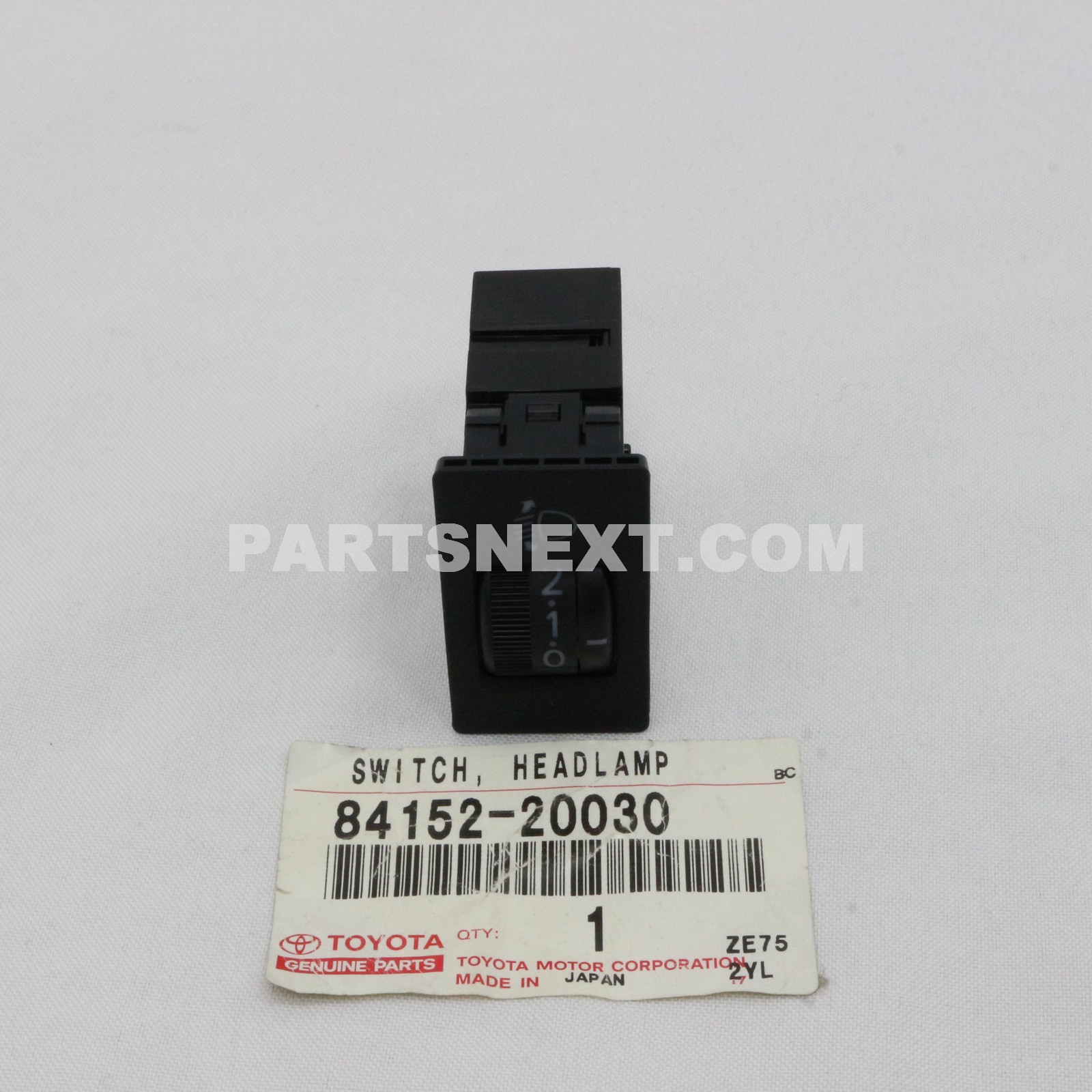 Toyota :: 84152-20030 SWITCH, HEADLAMP LEVELING