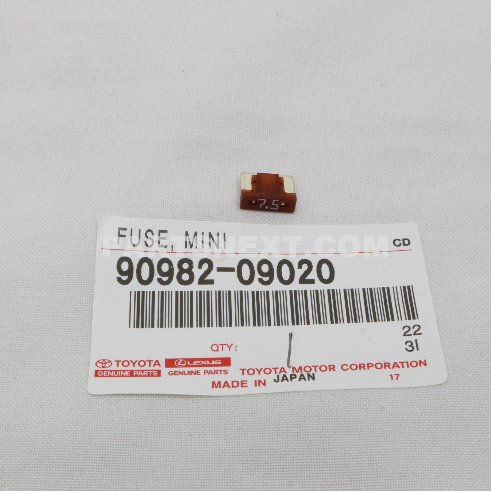 Toyota :: 90982-09020 ENGINE ROOM FUSE