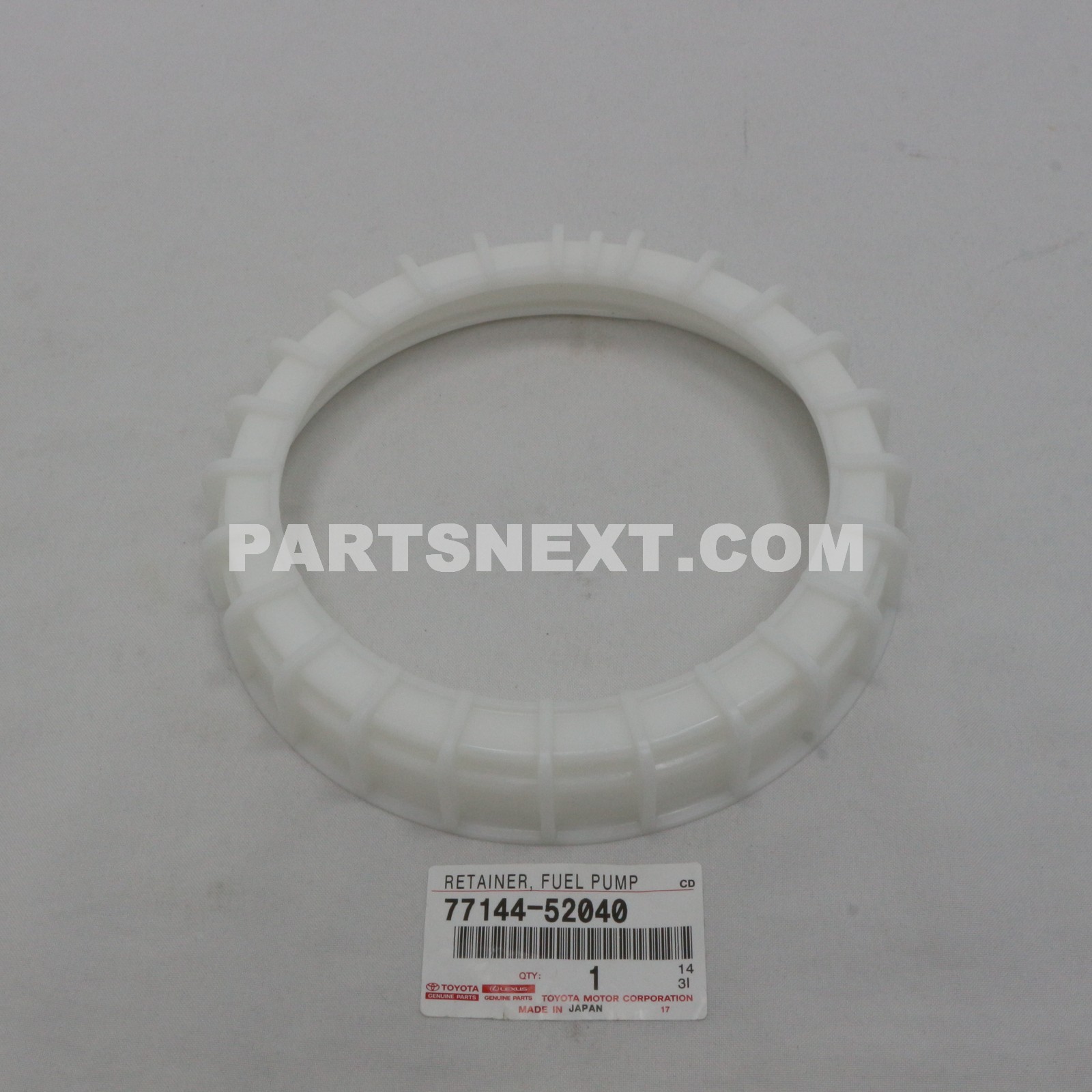 Toyota :: 77144-52040 RETAINER, FUEL PUMP GAUGE