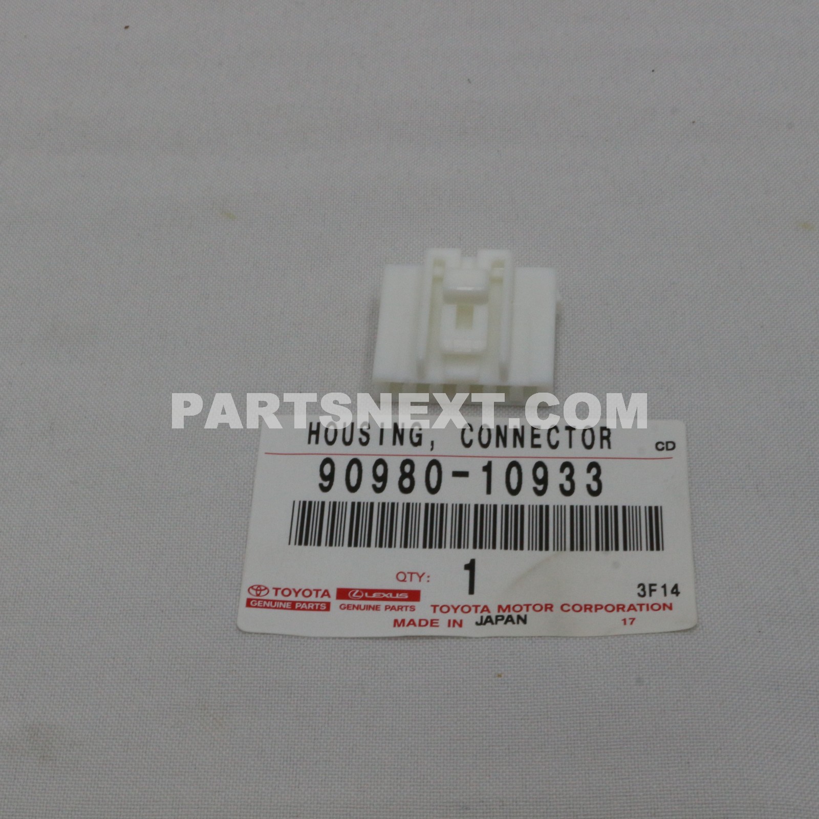 Toyota :: 90980-10933 HOUSING, CONNECTOR