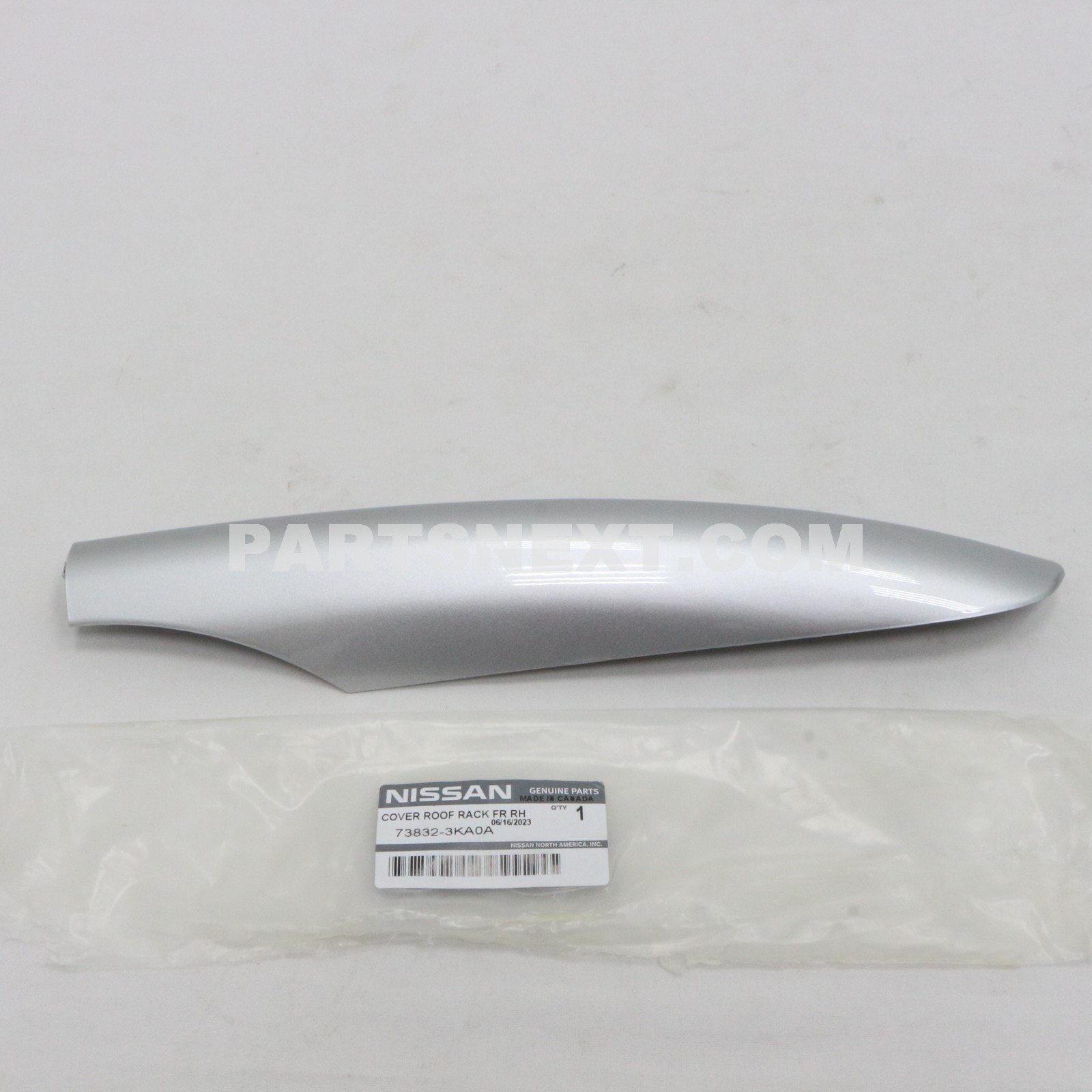 Nissan :: 73832-3KA0A COVER-ROOF RACK, FRONT RH