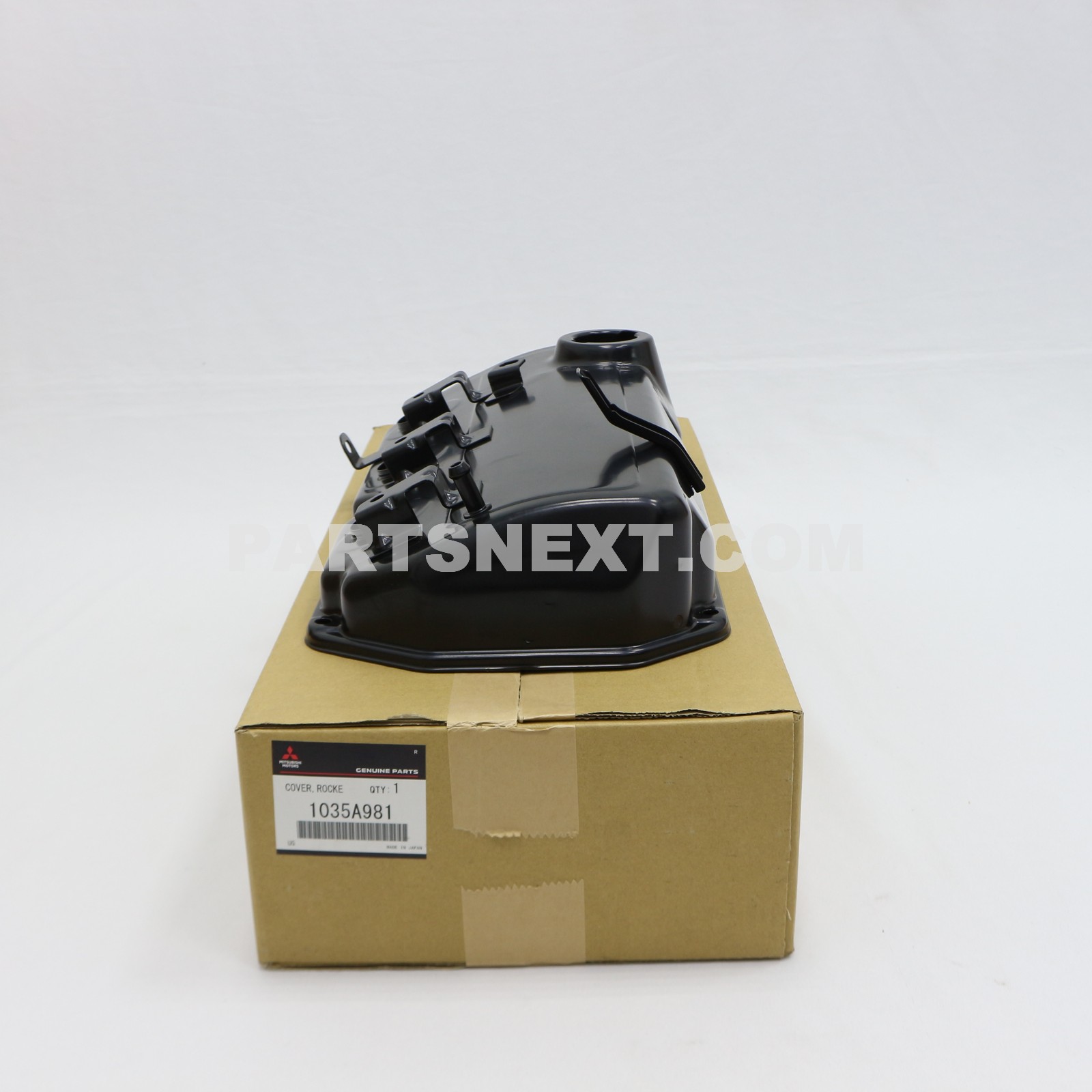 Mitsubishi :: 1035A981 COVER,ROCKER,RH