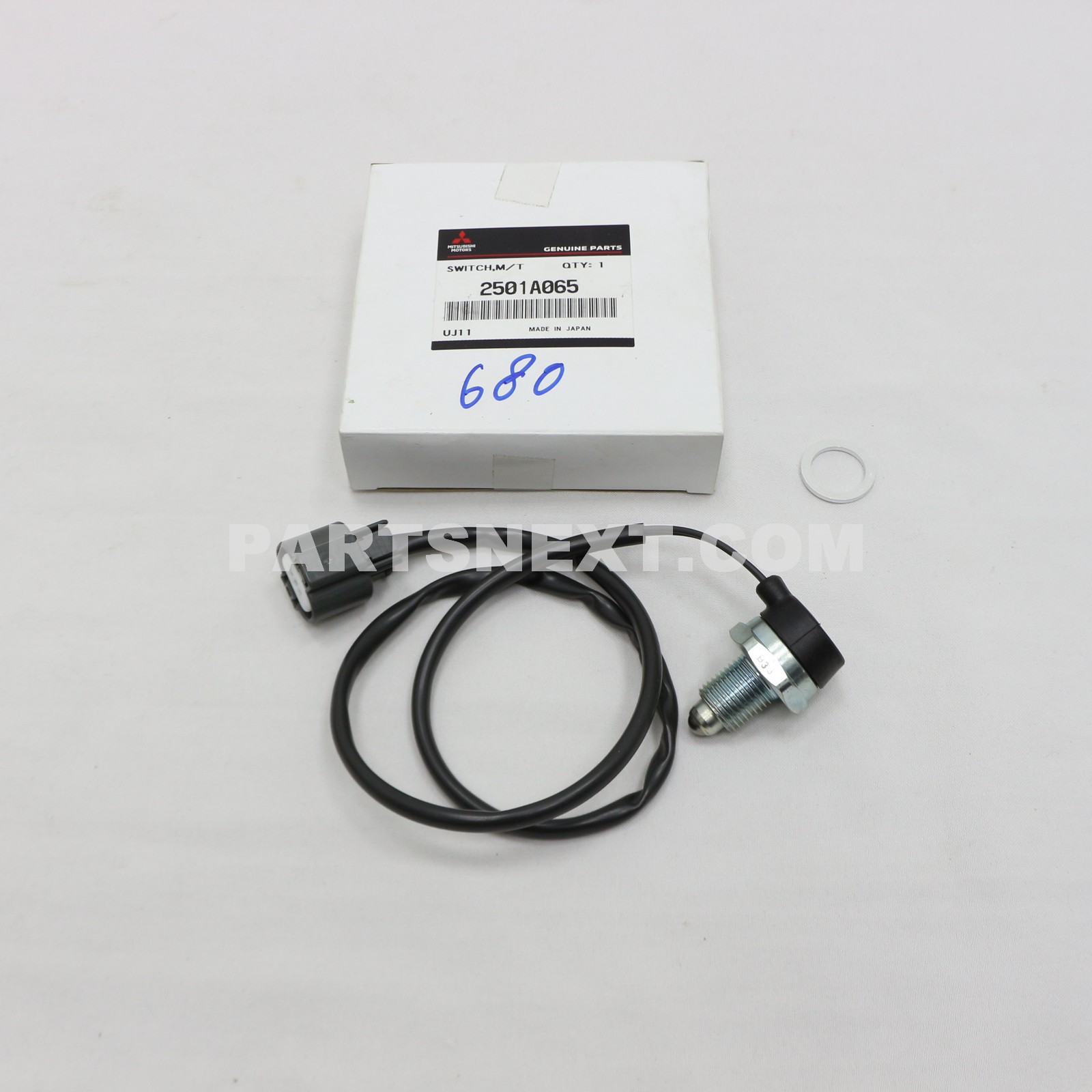 Mitsubishi :: 2501A065 SWITCH,M/T G/SHF POS