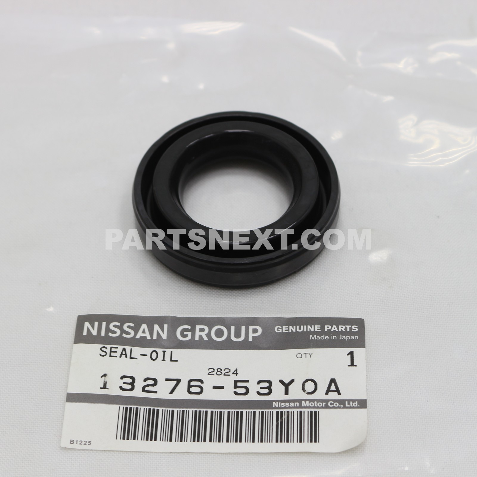 Nissan :: 13276-53Y0A SEAL-OIL,ROCKER COVER