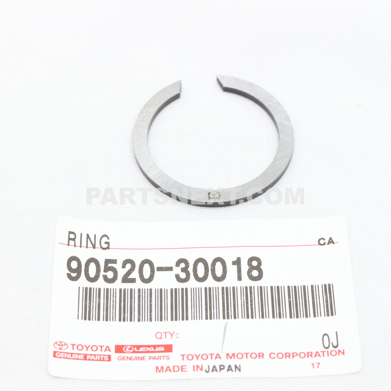 Toyota :: 90520-30018 RING, SHAFT SNAP (FOR CLUTCH HUB SET)