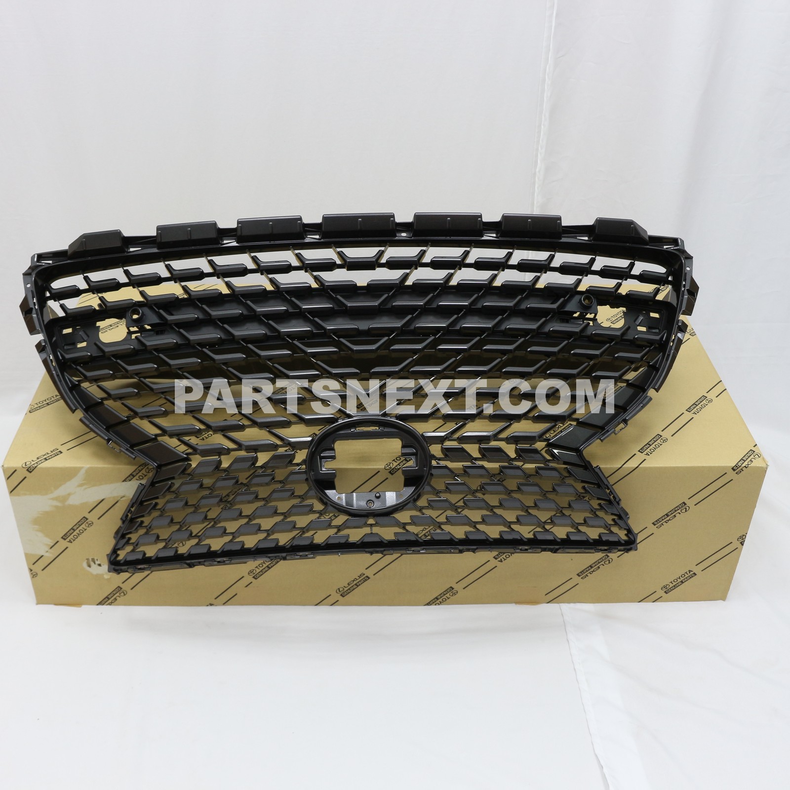 Toyota :: 53111-48903 GRILLE SUB-ASSY
