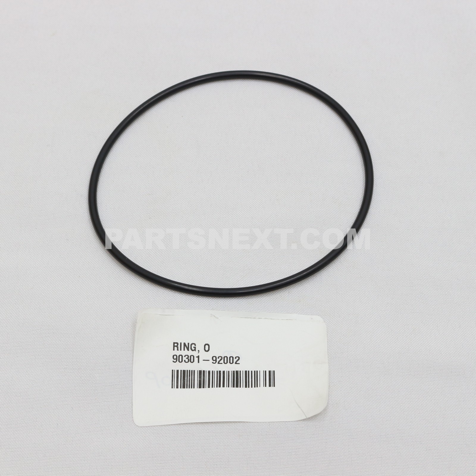 Toyota :: 90301-92002 RING, O (FOR BEARING RETAINER SET)