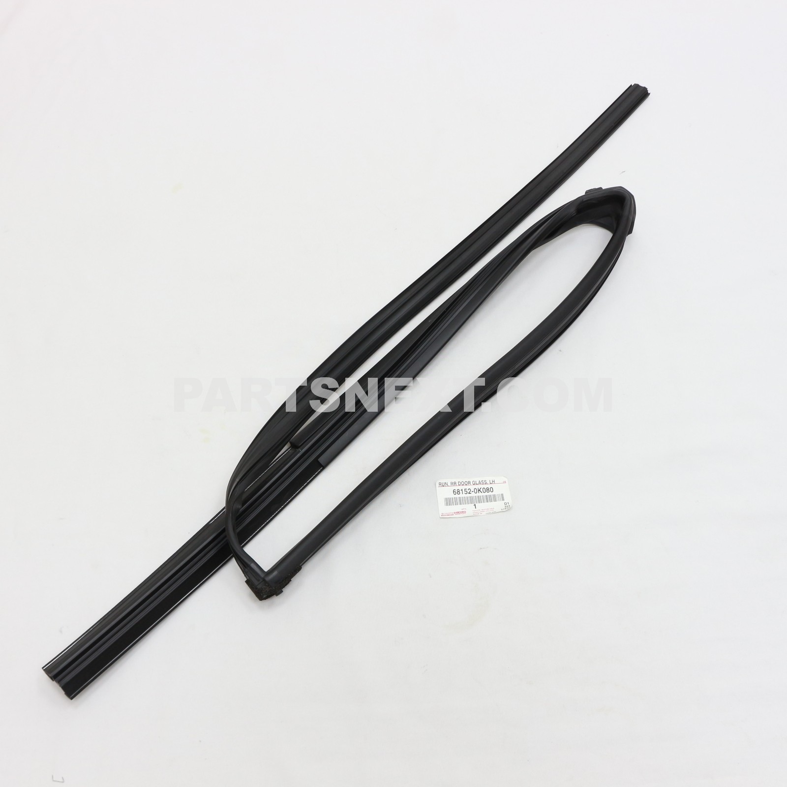 Toyota :: 68152-0K080 RUN RR DOOR GLASS