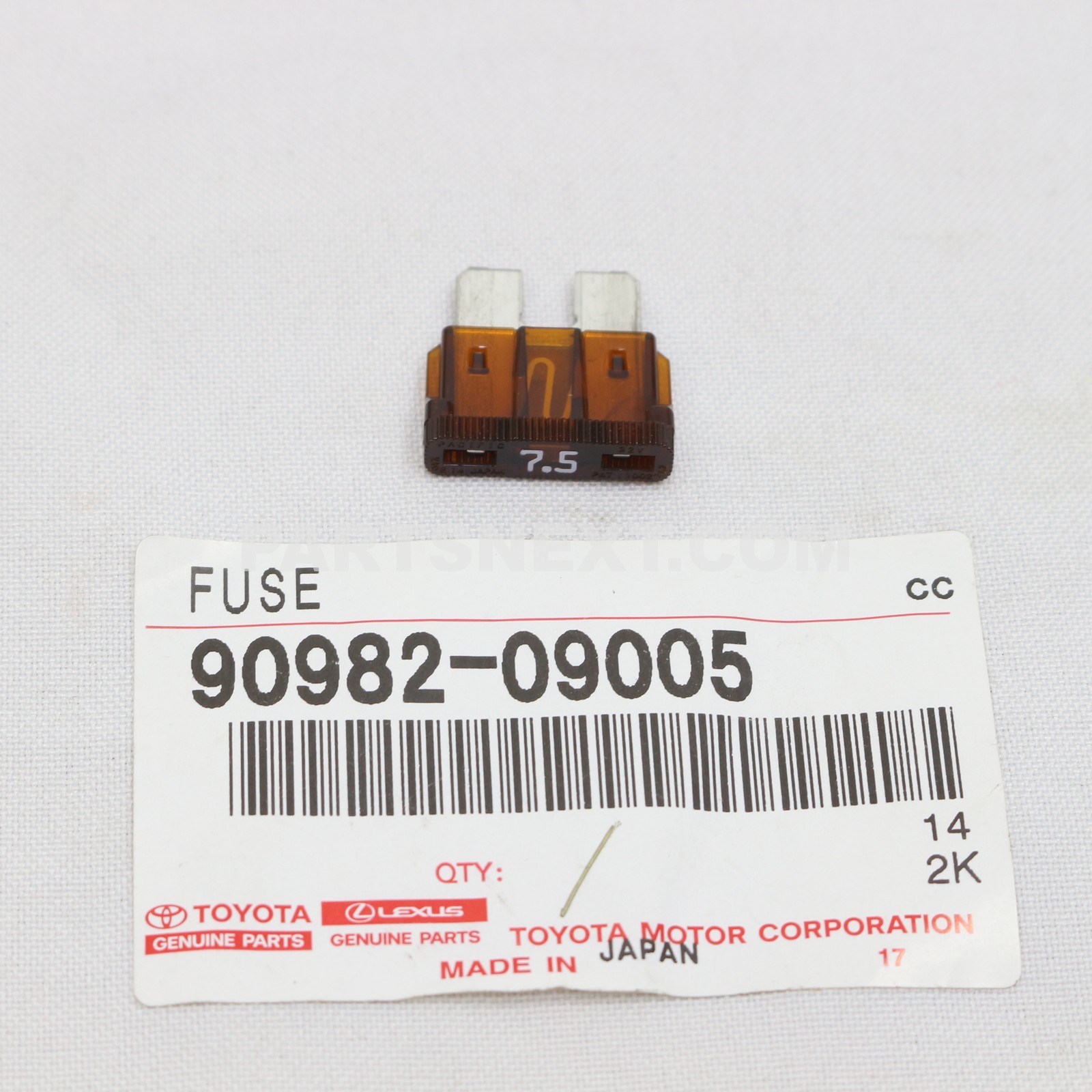 Toyota :: 90982-09005 FUSE, FUSE BLOCK