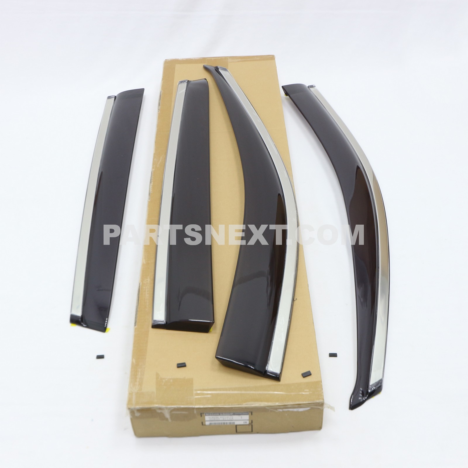 Nissan :: H0800-4CC0A WINDOW DEFLECTO
