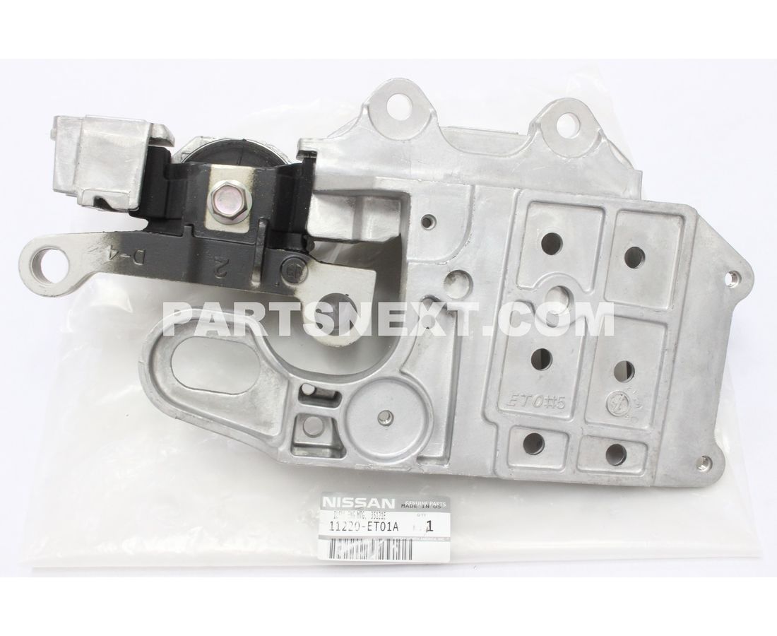 Nissan :: 11220-ET01A INSULATOR