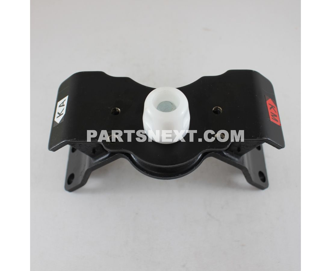 Toyota :: 12371-30080 INSULATOR, ENGINE MOUNTING, REAR NO.1