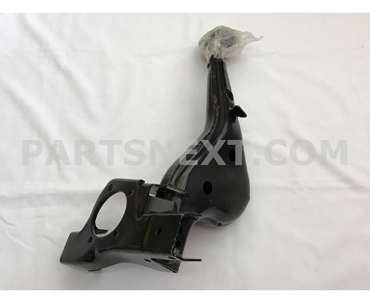 Toyota :: 48710-42010 ARM SUB-ASSY, REAR SUSPENSION, RH