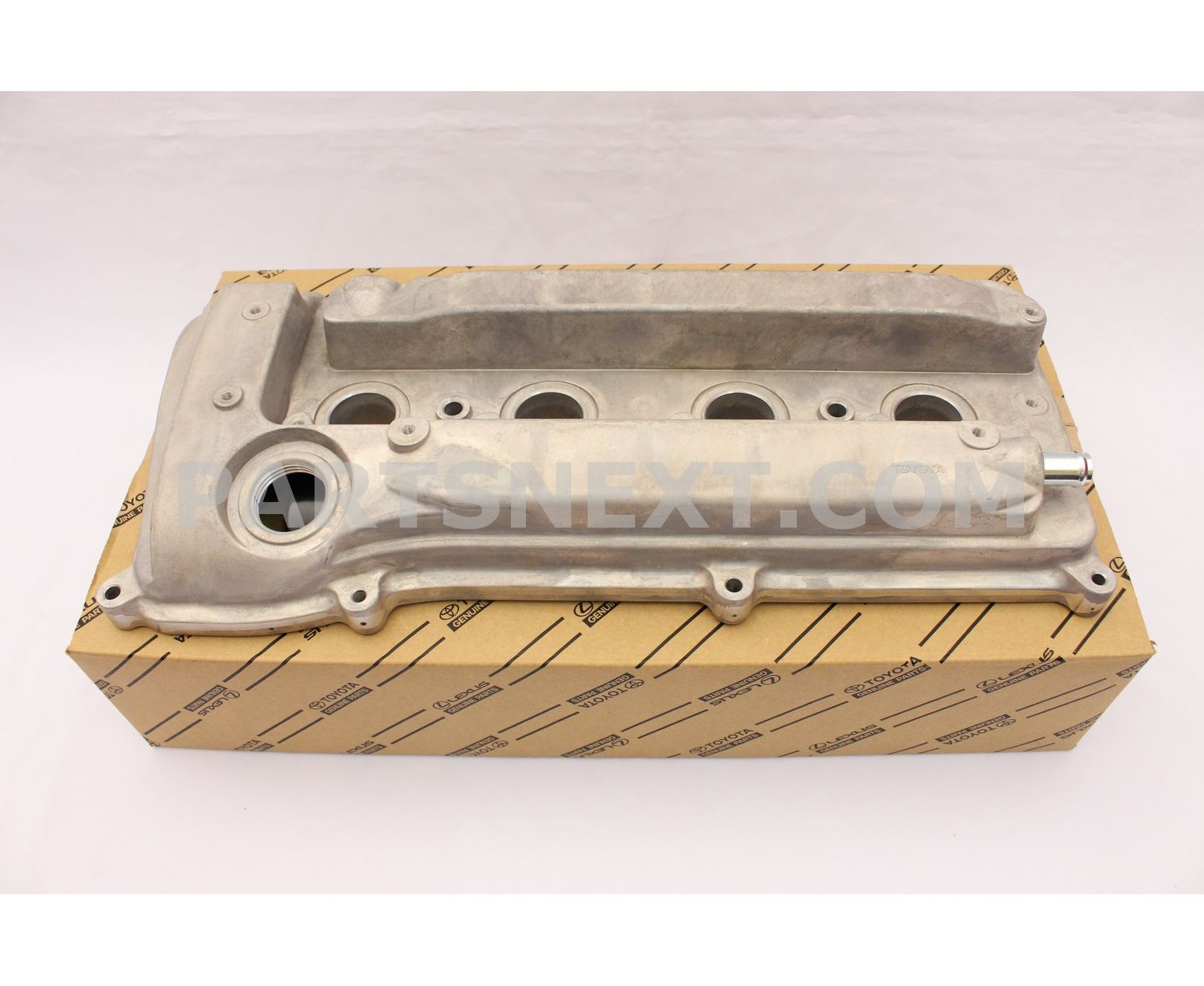 Toyota :: 11201-28033 COVER SUB-ASSY, CYLINDER HEAD