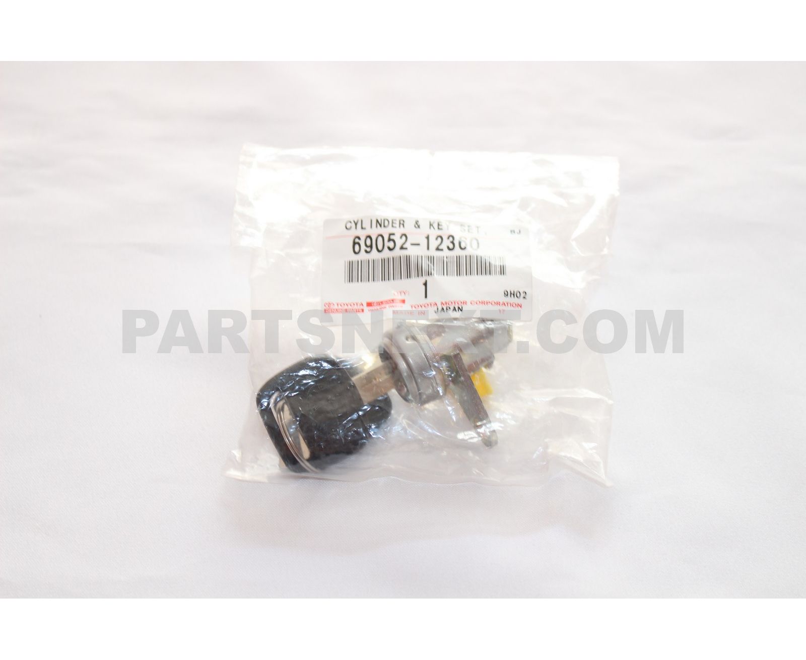 Toyota :: 69052-12360 CYLINDER & KEY SET, DOOR LOCK, LH