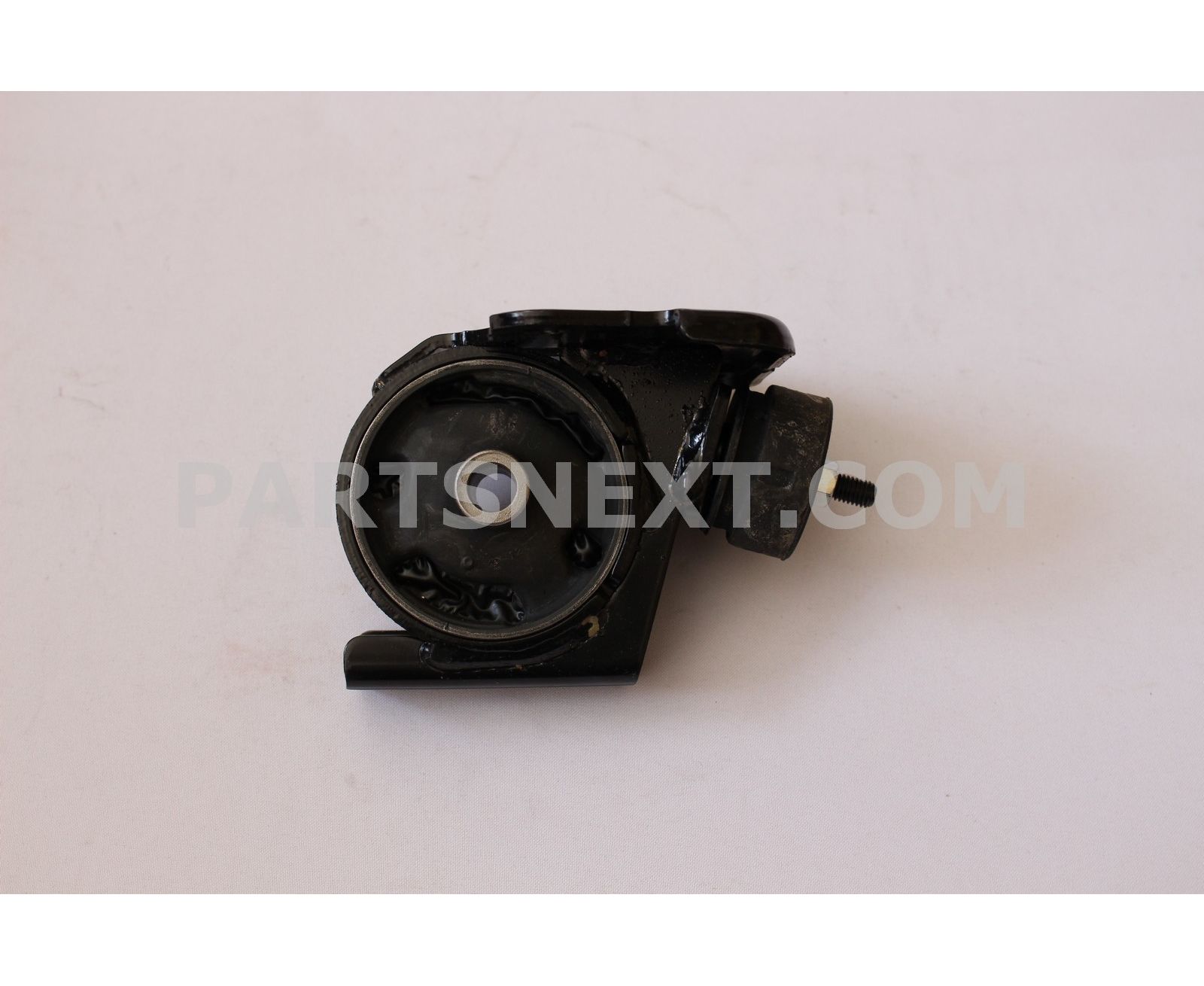 Toyota :: 12371-22080 INSULATOR, ENGINE MOUNTING, REAR