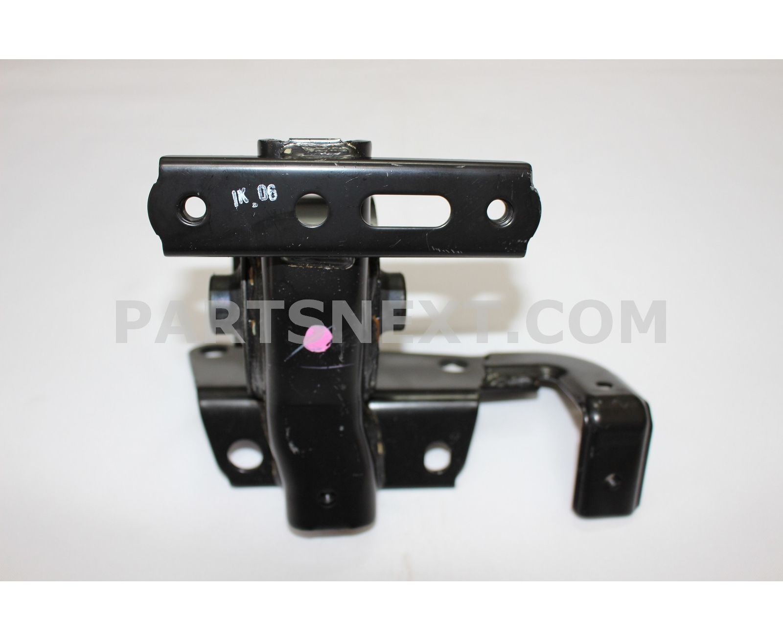 Toyota :: 12372-28041 INSULATOR, ENGINE MOUNTING, LH(FOR TRANSVERSE ENGINE)