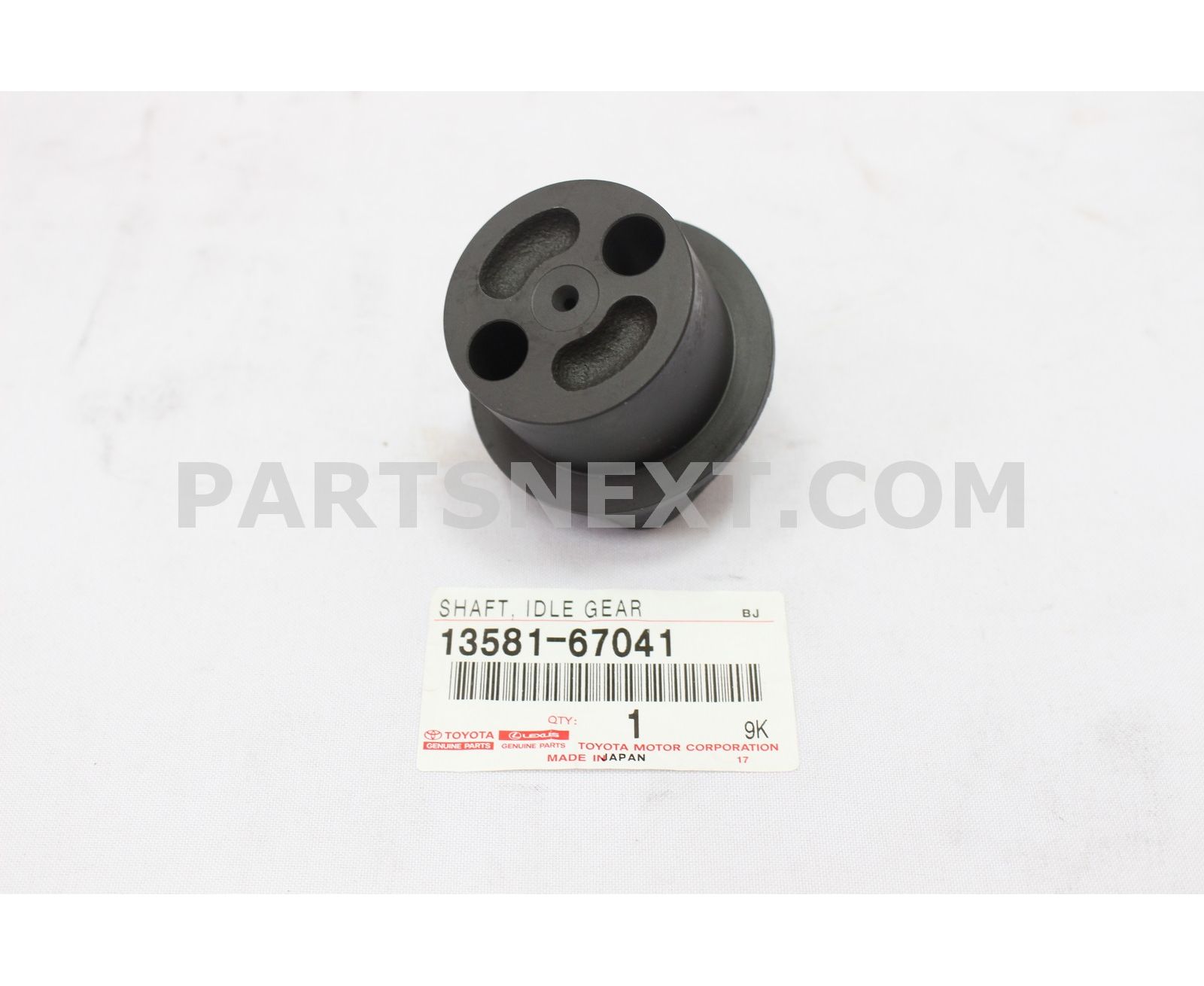 Toyota :: 13581-67041 SHAFT, IDLE GEAR, NO.1