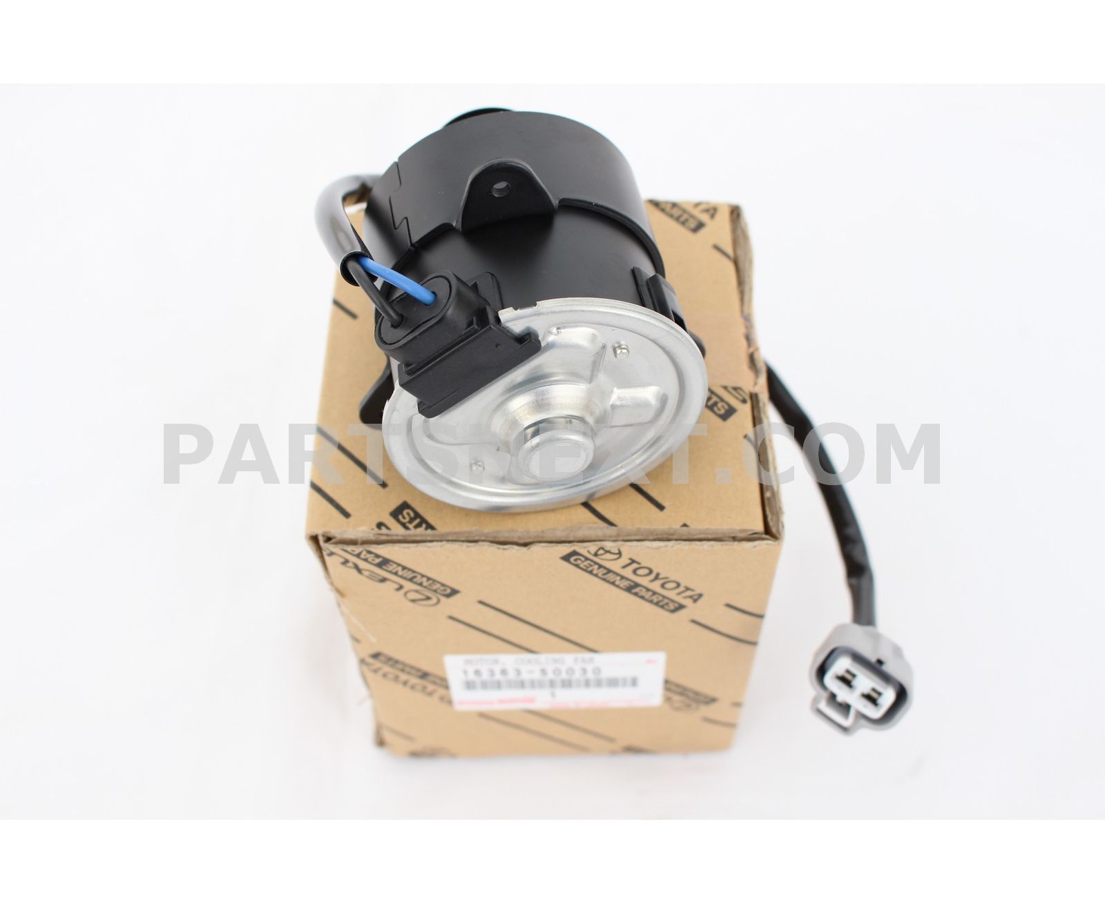Toyota :: 16363-50030 MOTOR, COOLING FAN