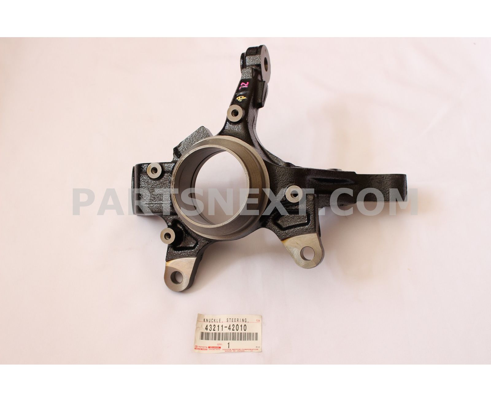 Toyota :: 43211-42010 KNUCKLE, STEERING, RH