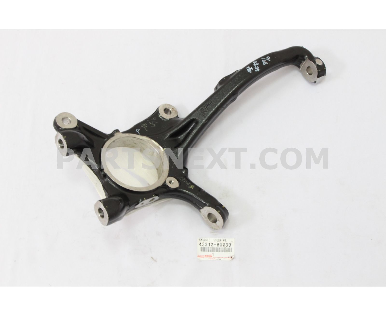 Toyota :: 43212-60230 KNUCKLE STEERING