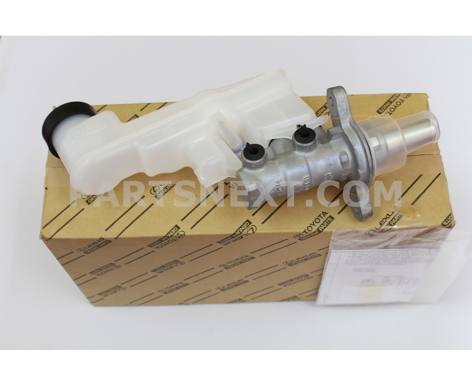 Toyota :: 47201-33500 CYLINDER SUB-ASSY, BRAKE MASTER