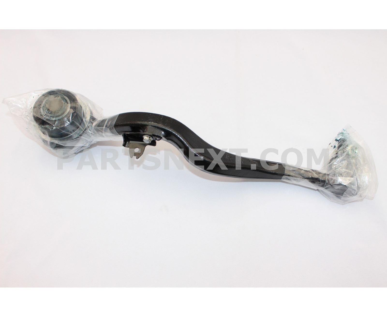 Toyota :: 48660-59016 ARM, FRONT SUSPENSION, LOWER NO.2 RH