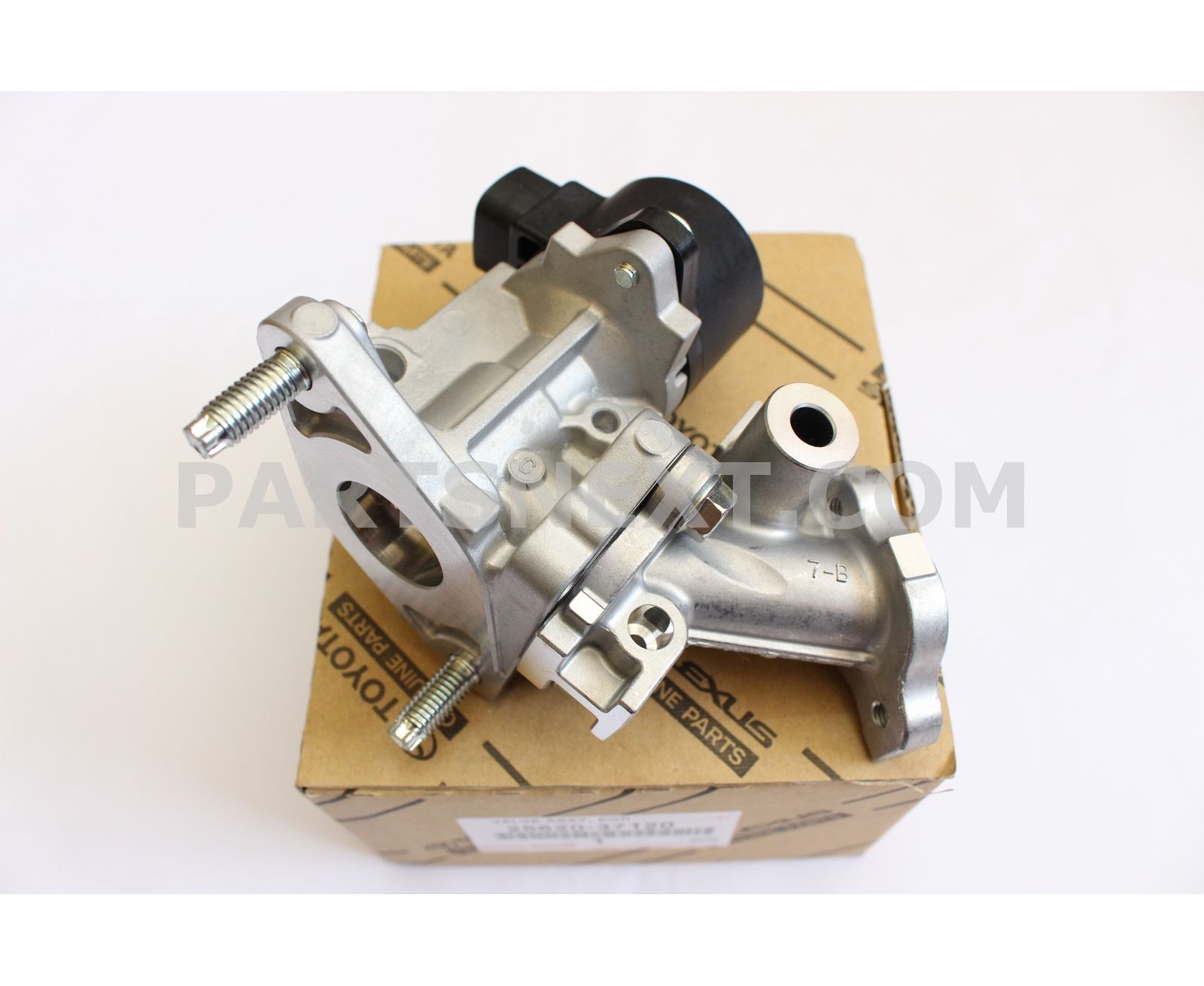 Toyota :: 25620-37120 VALVE ASSY, EGR