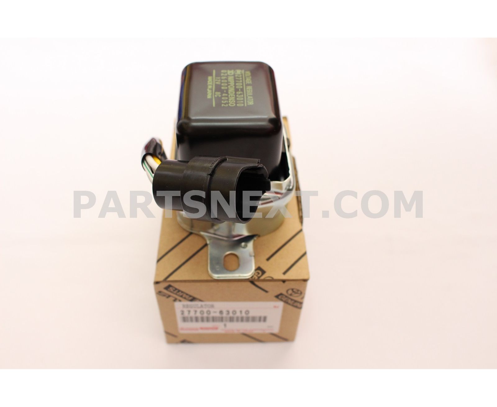 Toyota :: 27700-63010 REGULATOR ASSY, GENERATOR