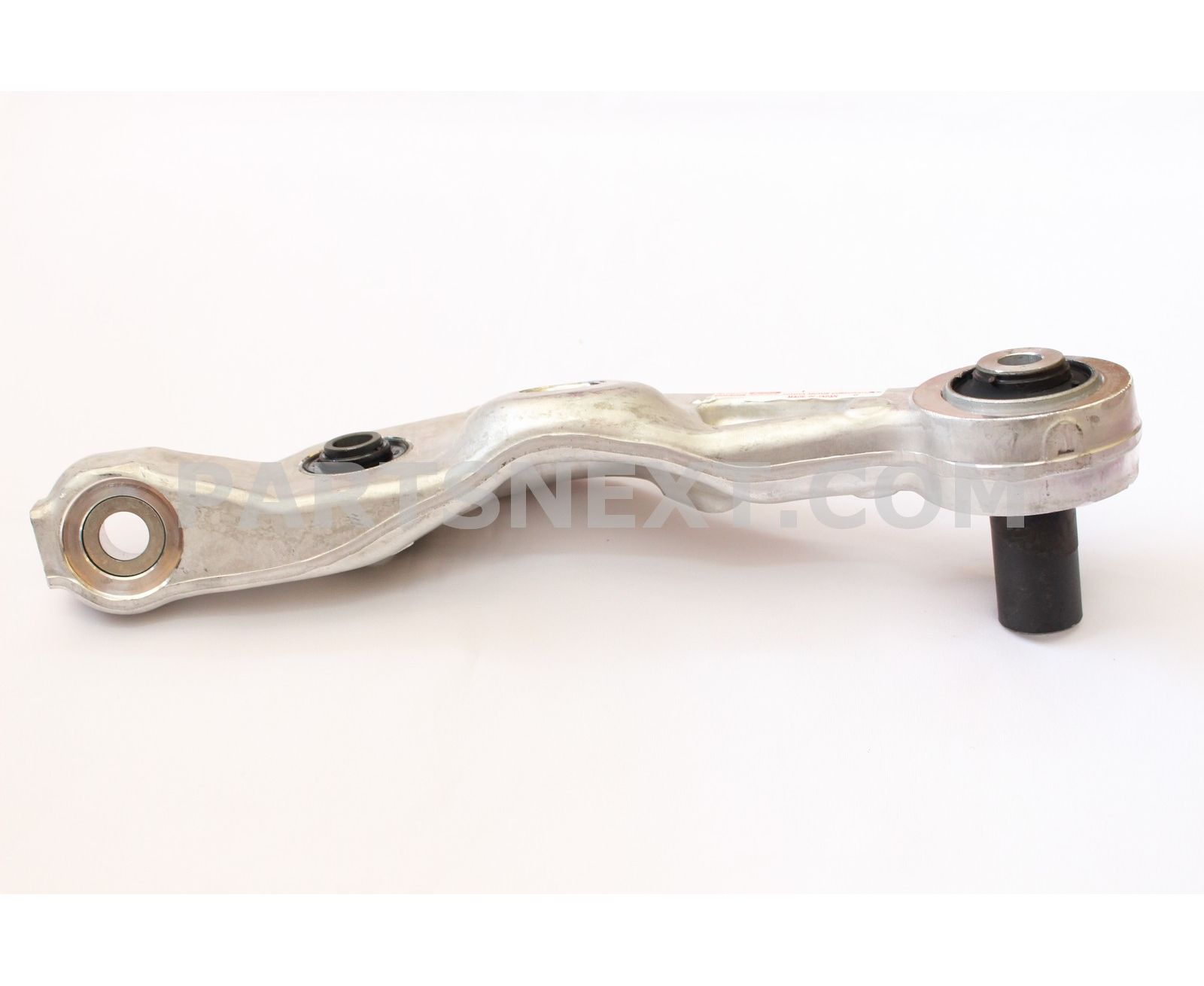 Toyota :: 48620-50070 ARM ASSY, FRONT SUSPENSION, LOWER RH