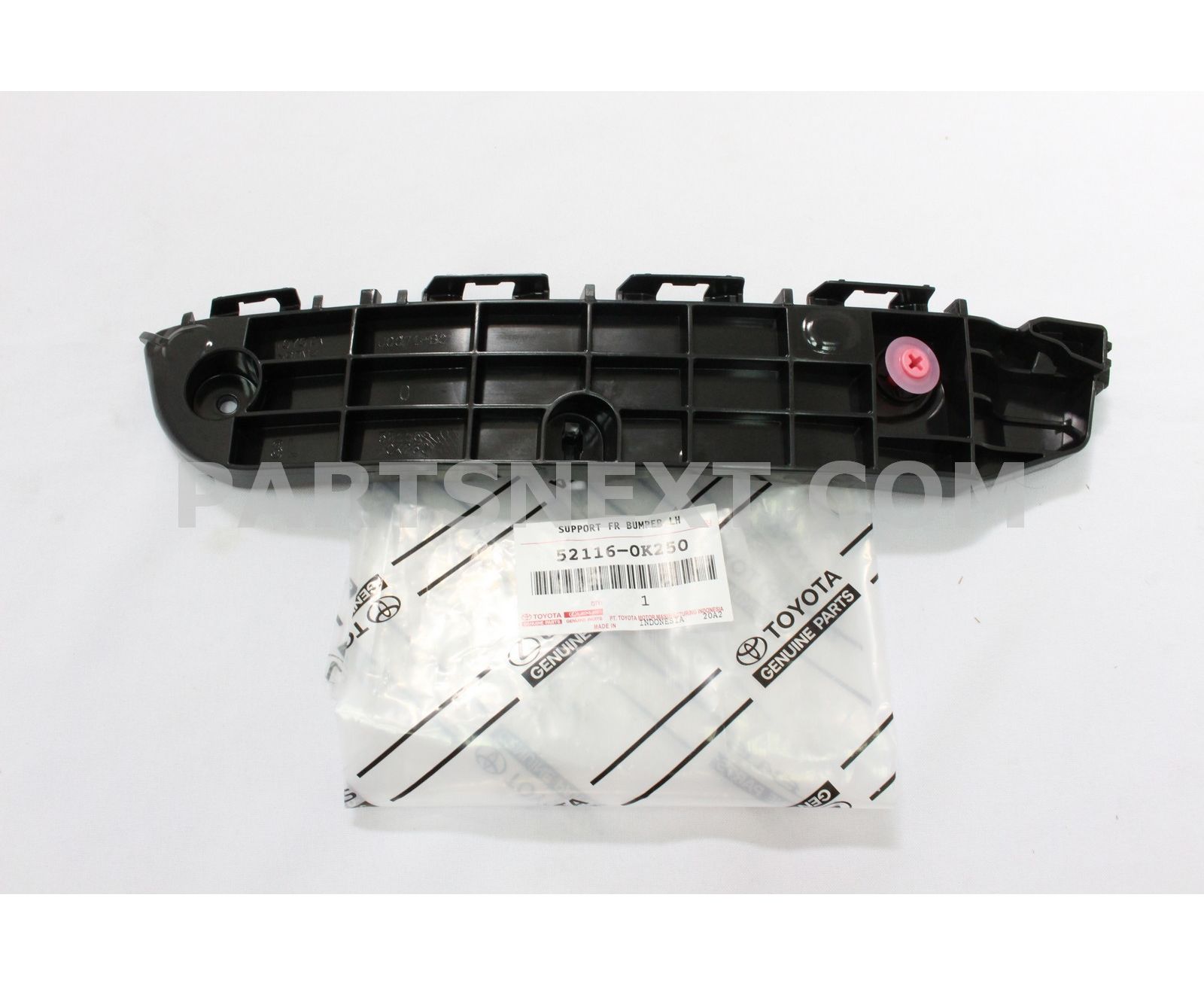 Toyota :: 52116-0K250 SUPPORT, FR BUMPER