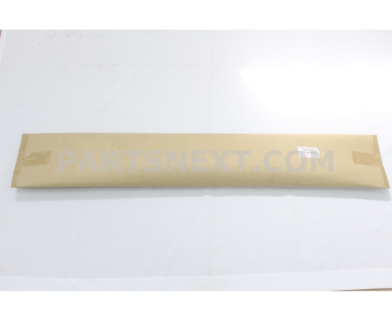 Toyota :: 76801-0K903 GARNISH SUB-ASSY, BACK DOOR, OUTSIDE