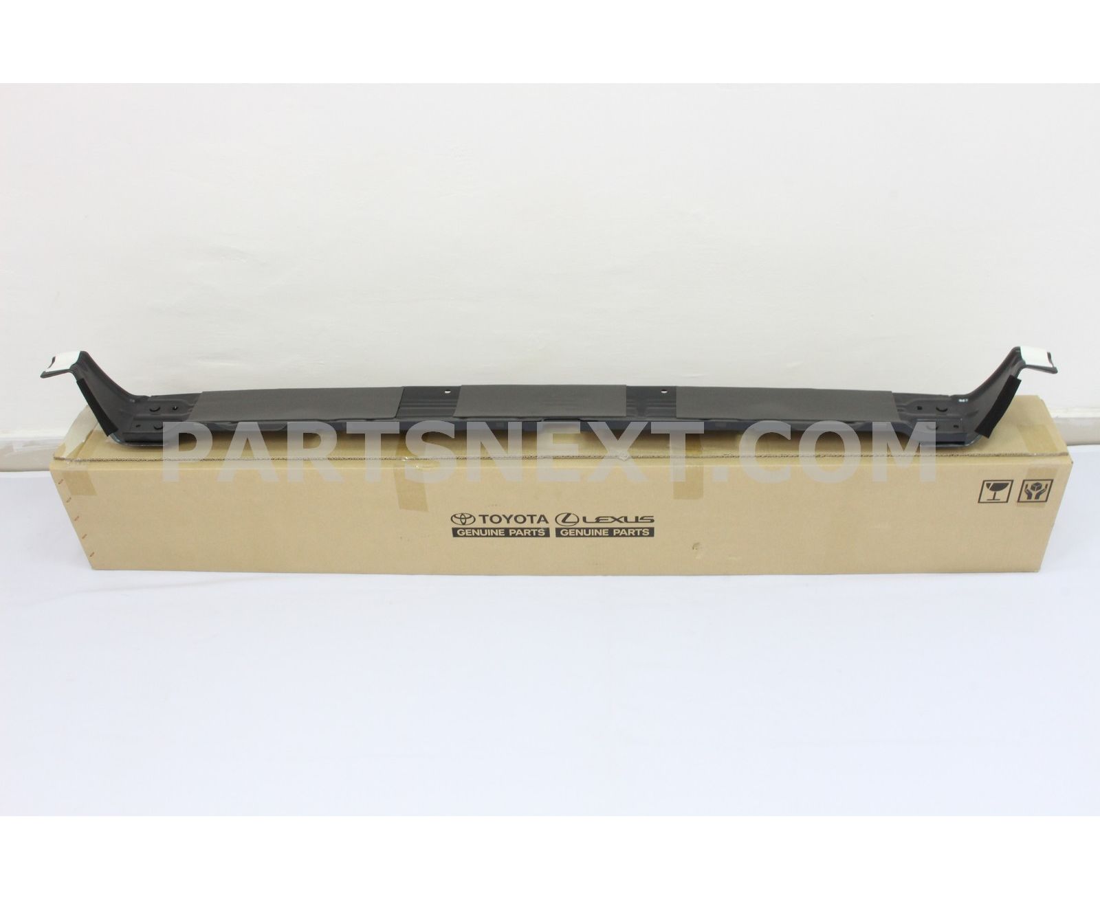 Toyota :: 52309-60010 REINFORCEMENT SUB-ASSY, BACK STEP