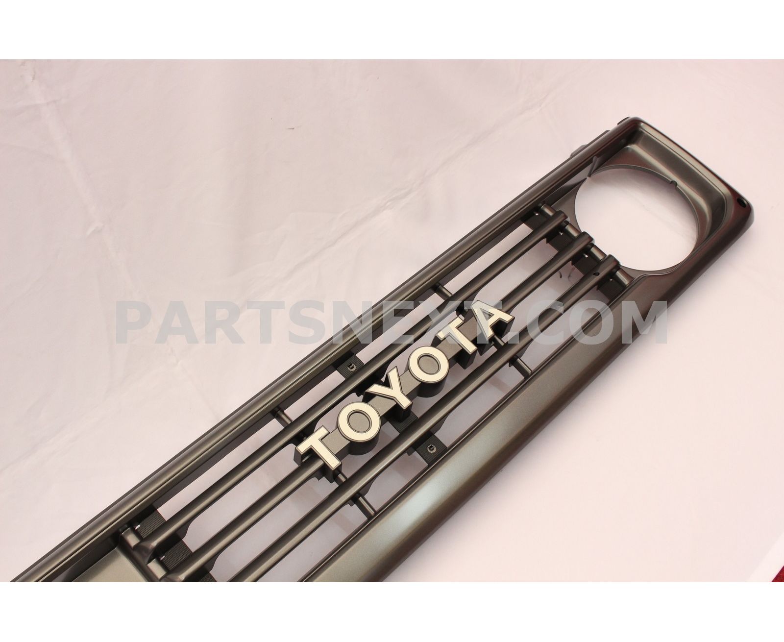 Toyota :: 53101-60050 GRILLE, RADIATOR