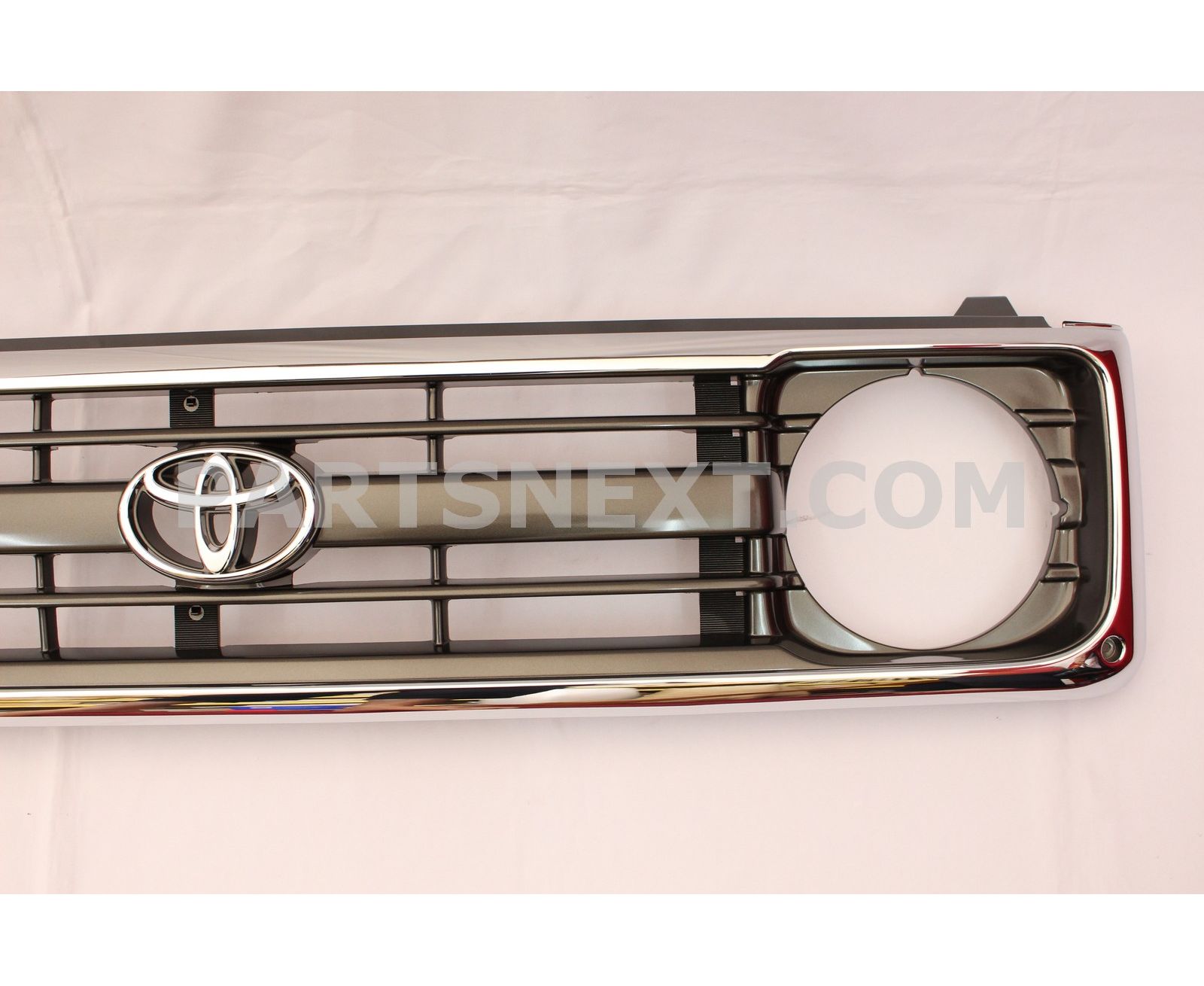 Toyota :: 53101-60160 GRILLE, RADIATOR