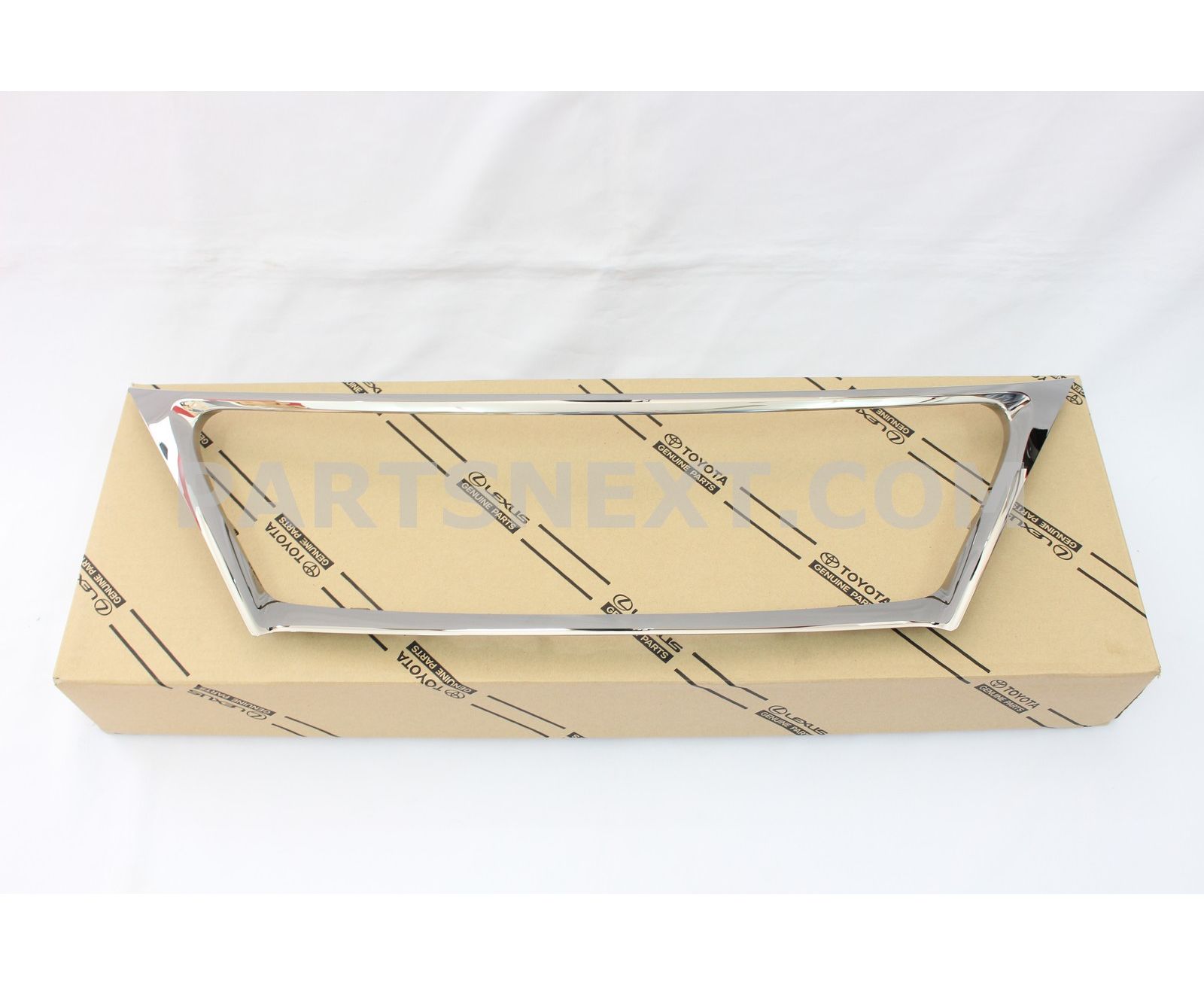 Toyota :: 53111-53250 MOULDING, RADIATOR GRILLE