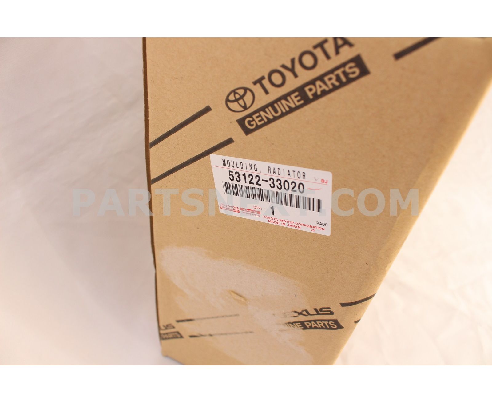 Toyota :: 53122-33020 MOULDING RADIATOR