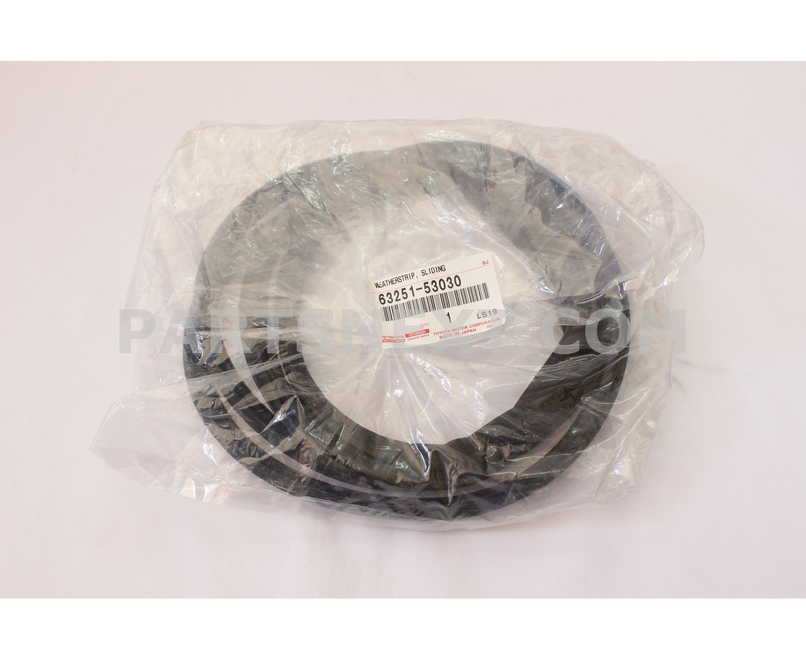 Toyota :: 63251-53030 WEATHERSTRIP, SLIDING ROOF