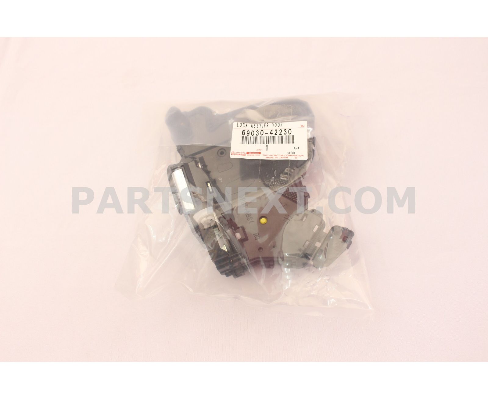 Toyota :: 69030-42230 LOCK ASSY, FRONT DOOR W/MOTOR, RH