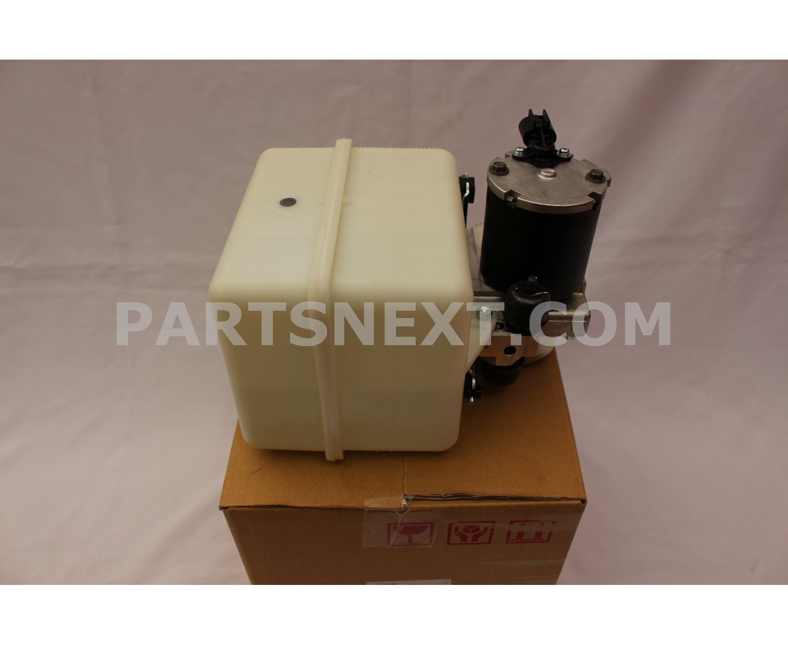 Toyota :: 48910-60012 PUMP & MOTOR ASSY, HEIGHT CONTROL