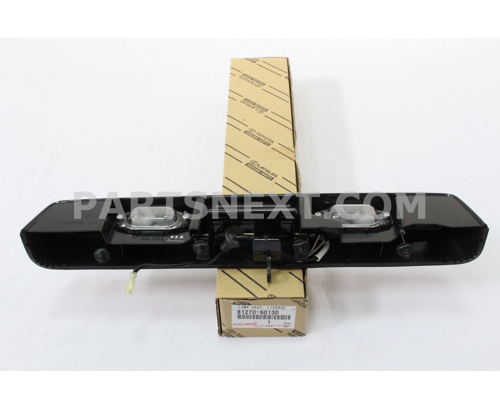 Toyota :: 81270-60130 LAMP ASSY, LICENSE PLATE