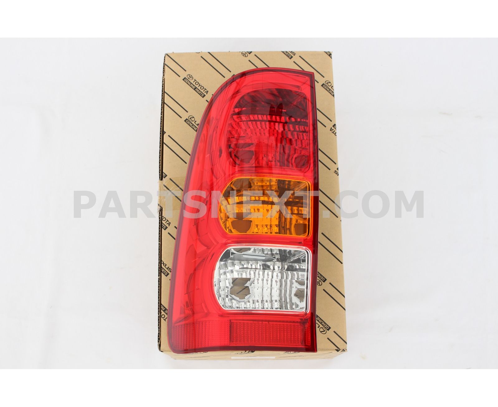 Toyota :: 81561-0K010 LENS, REAR COMBINATION LAMP, LH