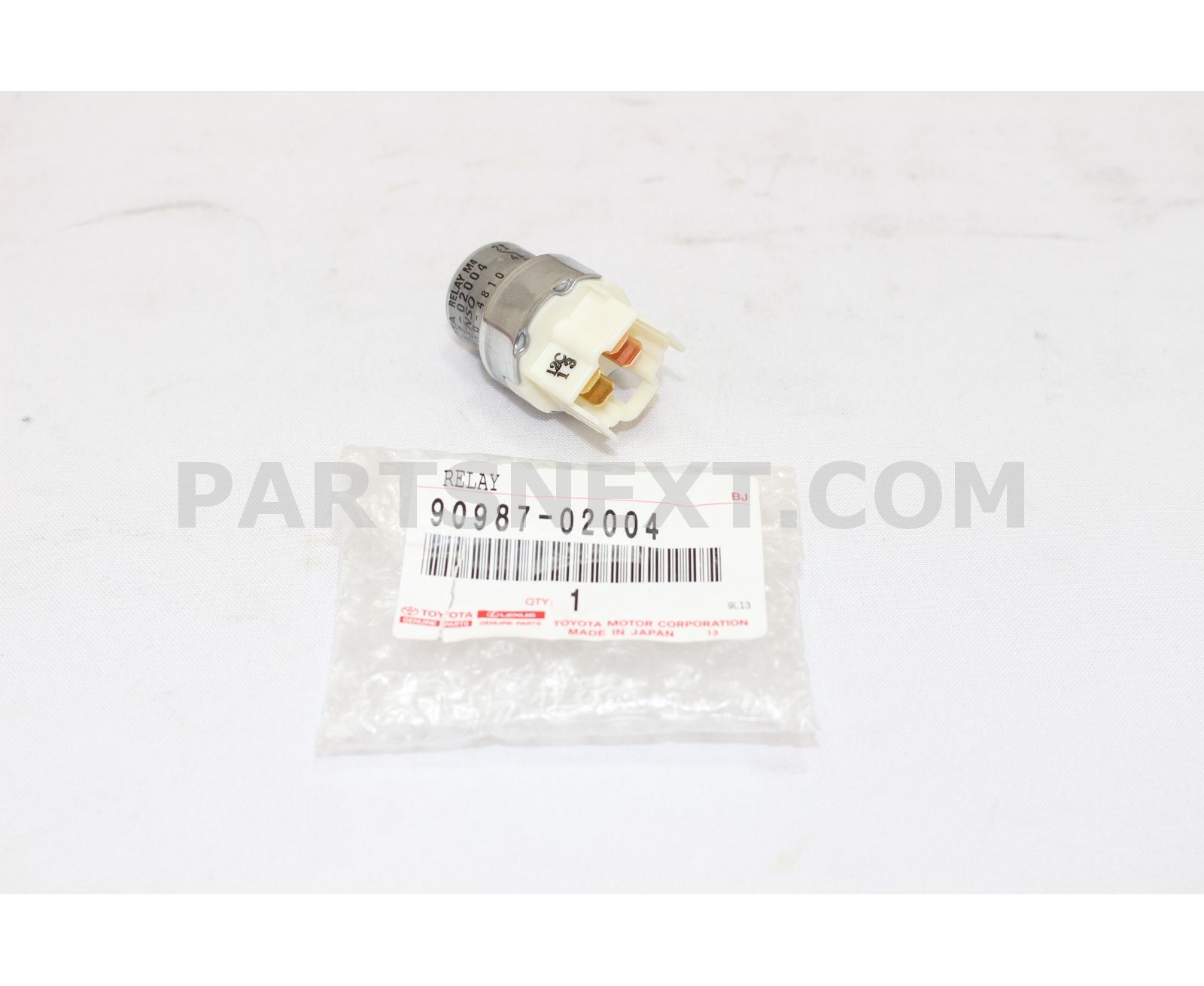 Toyota :: 90987-02004 RELAY