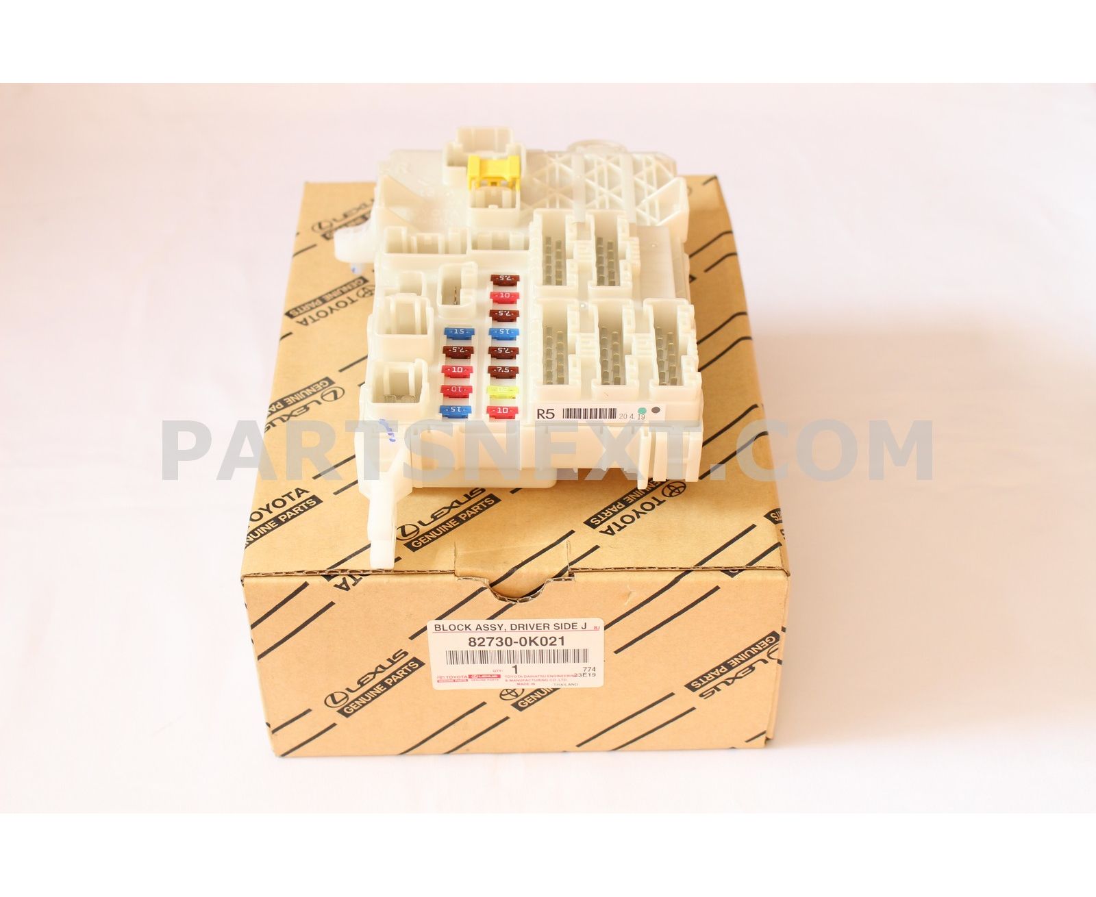 Toyota :: 82730-0K021 BLOCK ASSY, DRIVER SIDE JUNCTION